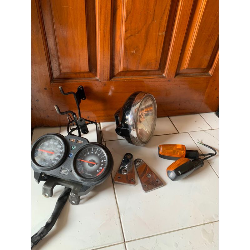 Megapro Primus Speedometer light set | Shopee Malaysia