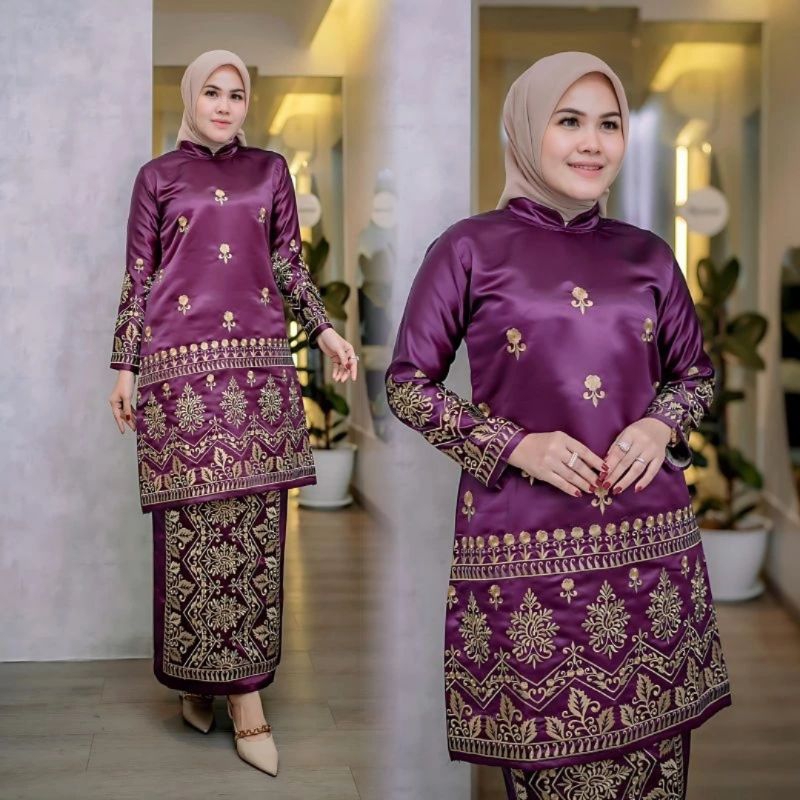 One Set of Kebaya Tunik Kurung Embroidery Melayu Kebaya Kurung Malaysia ...