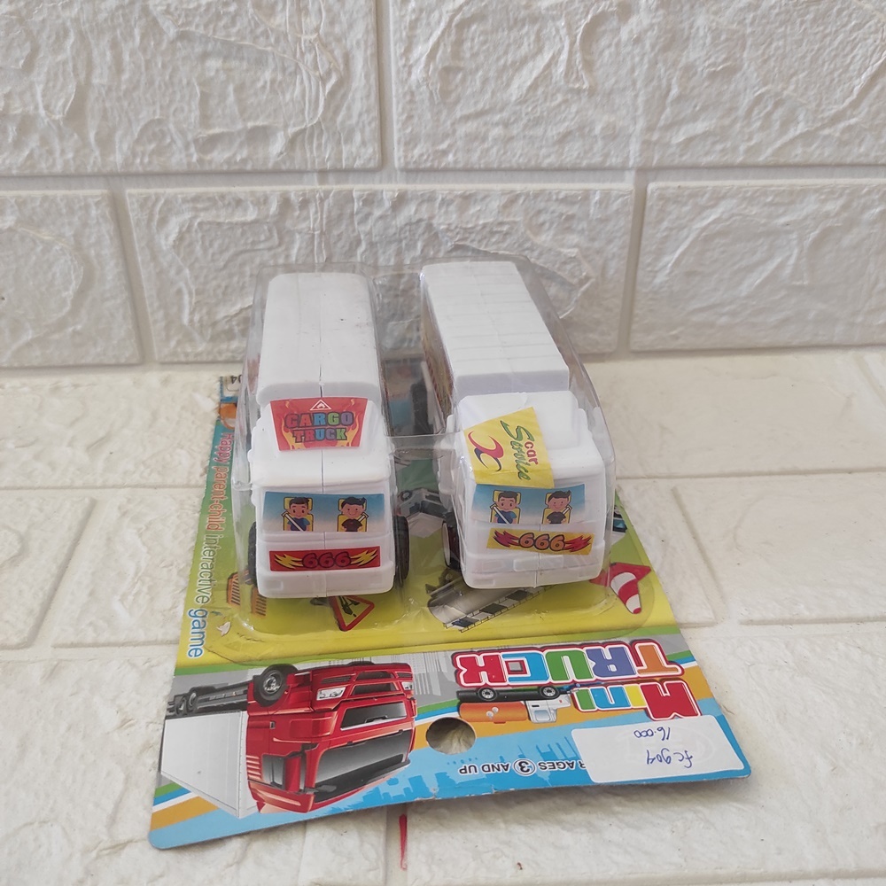 Container truck toy contains 2 powerful minis | Shopee Malaysia