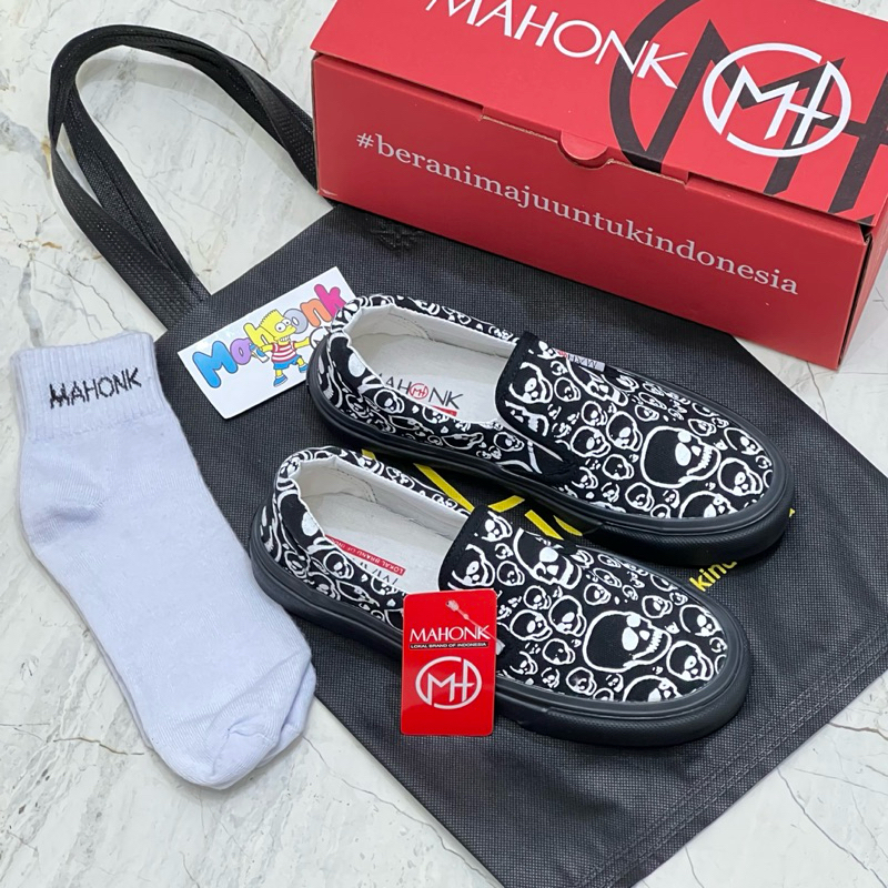Slip ON MAHONK Shoes Kama Motif Shoes full Black || Men's Women's Shoes ...