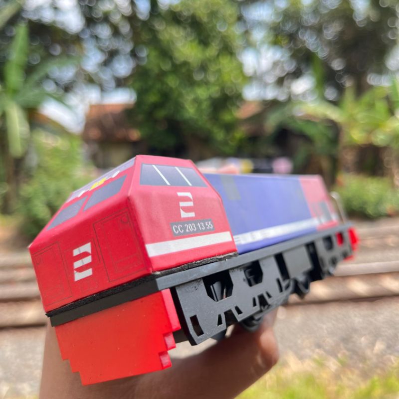 MESIN Miniature Train Locomotive cc203 perumka FULL ACRYLIC Engine can ...