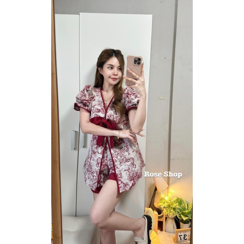 (ST-000328) Balloon hand-style canvas suit with ribbon front model ...