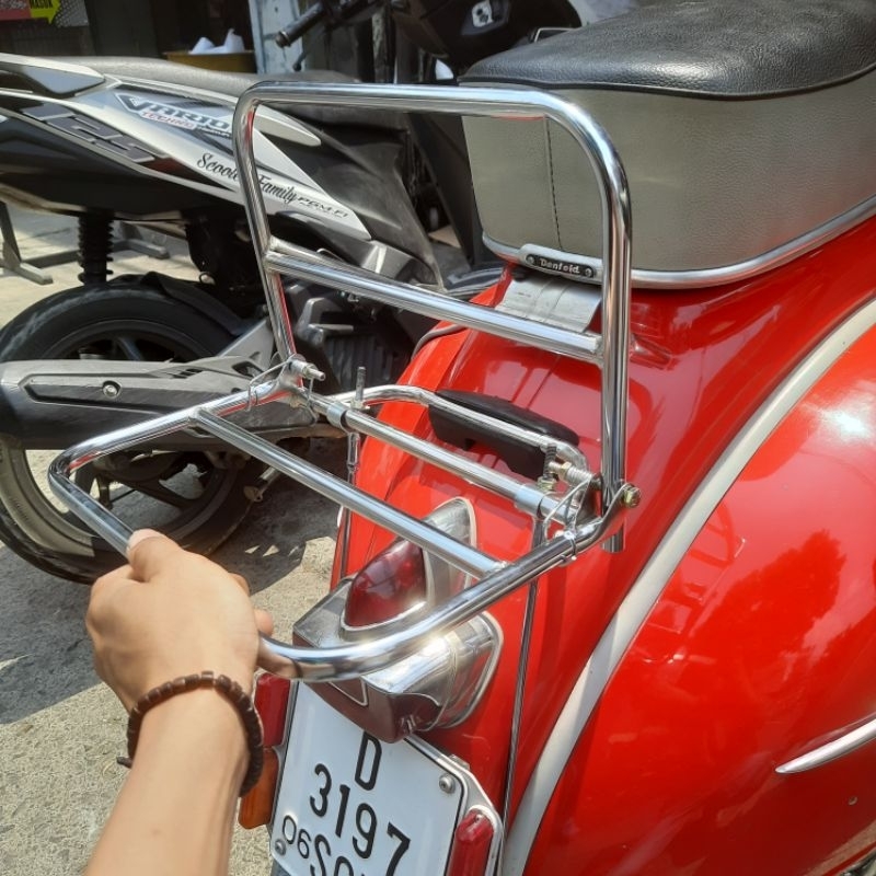 Minimalist Backrack, minimalist rear rack, vespa super sprint vbb ...