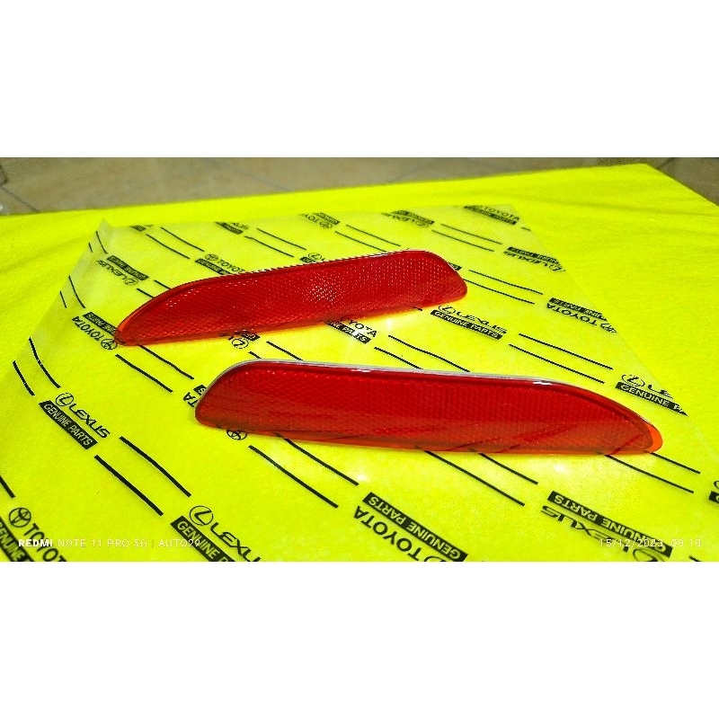 Original Toyota sienta rear bumper reflector light | Shopee Malaysia