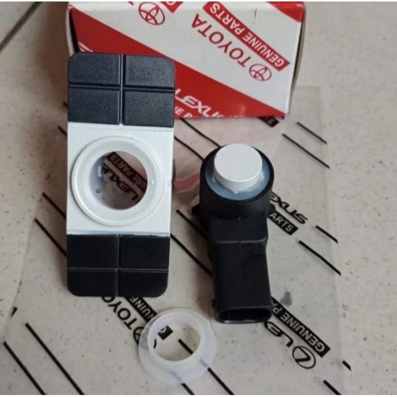 Toyota VOXY FOKSI MUNDUR PARKING BUMPER SENSOR ORIGINAL 1 MONTH ...