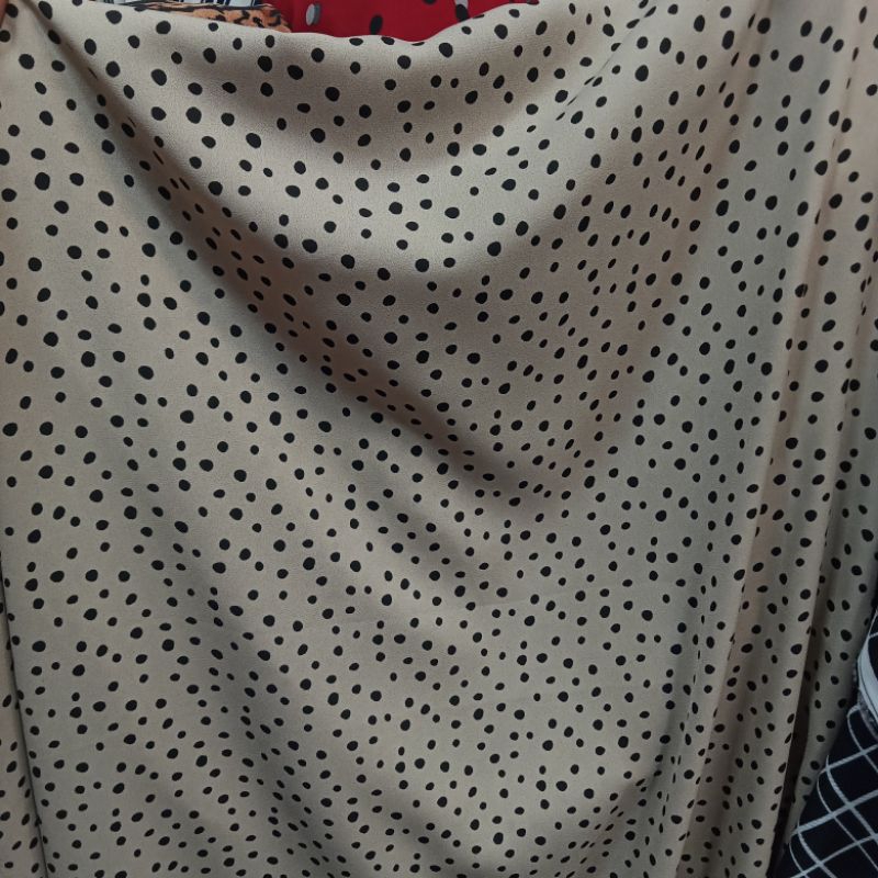 Zara Crepe Fabric - Siji Crepe Fabric - Soft Crepe Fabric - Polkadot ...
