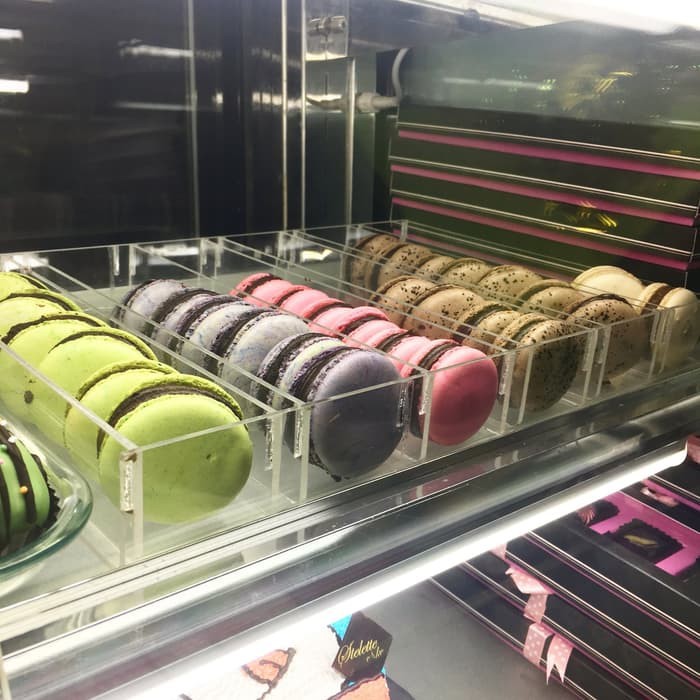 Macaron Box Acrylic | Acrylic macaron display box | Macaron Display 1 ...