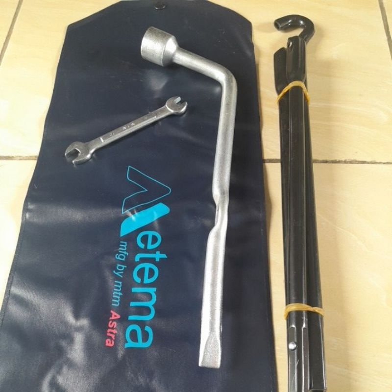 Tw21 tire lock package and Fortuner/Hilux/Innova Reborn jack rotation ...