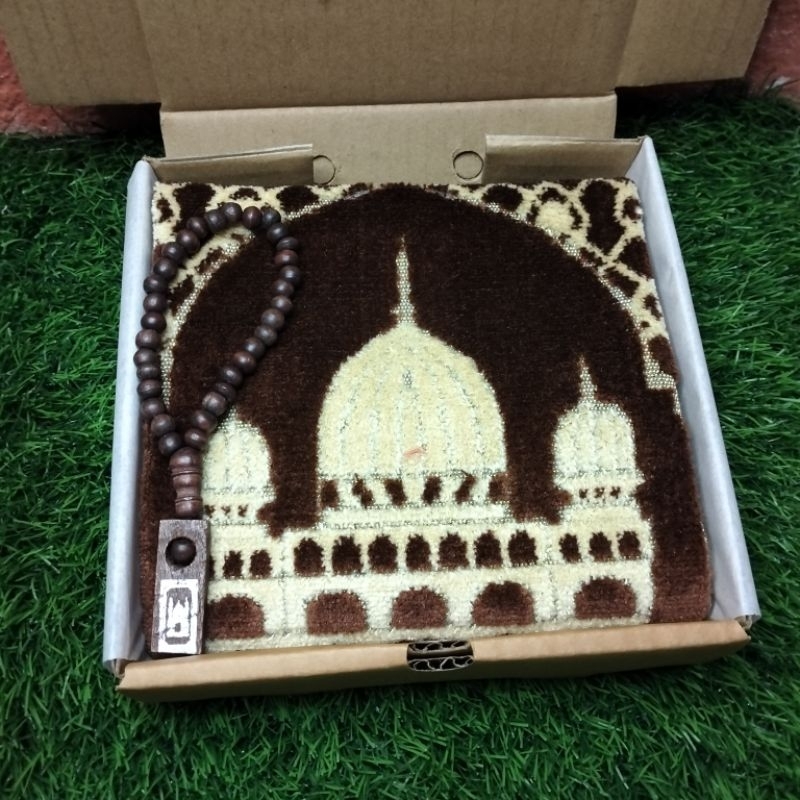 Hajj hampers/ tasbih Prayer Rugs/ Hajj hampers/ Recitation hampers ...