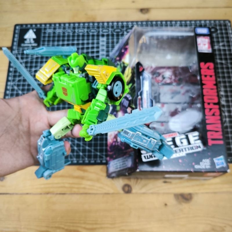 Transformers springer wfc siege voyager class bib ori hasbro takara ...