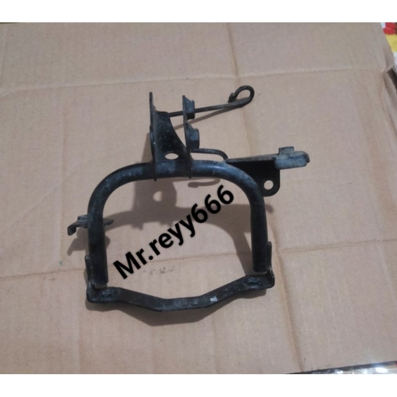 Honda Shield Mount 2013-2016 original Megastore | Shopee Malaysia