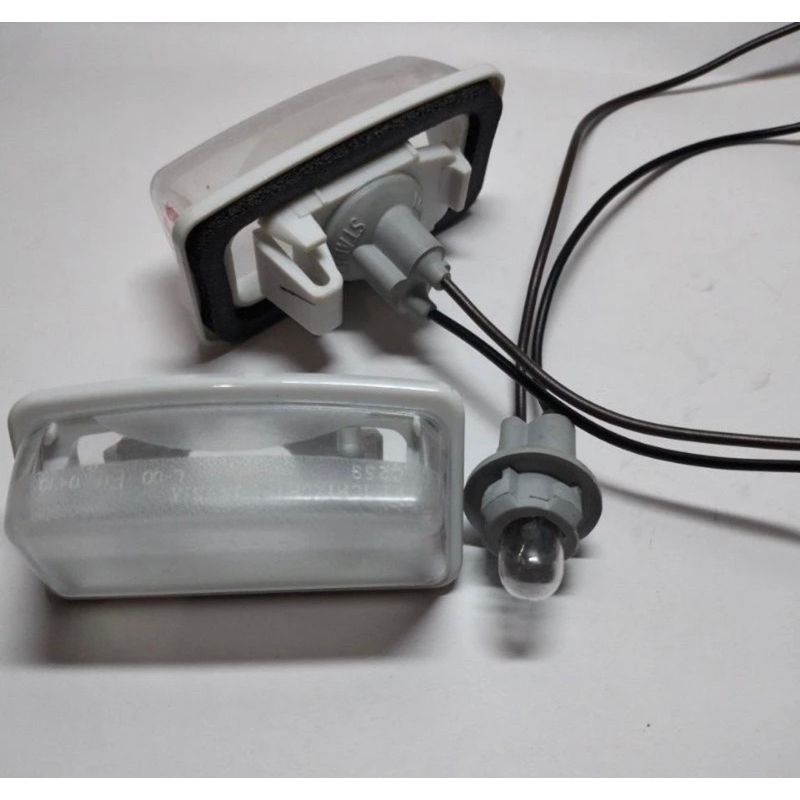 Number PLATE LIGHTS + SOCKET*OLD XENIA CAR BULB / AVANZA / AGYA /AYLA ...