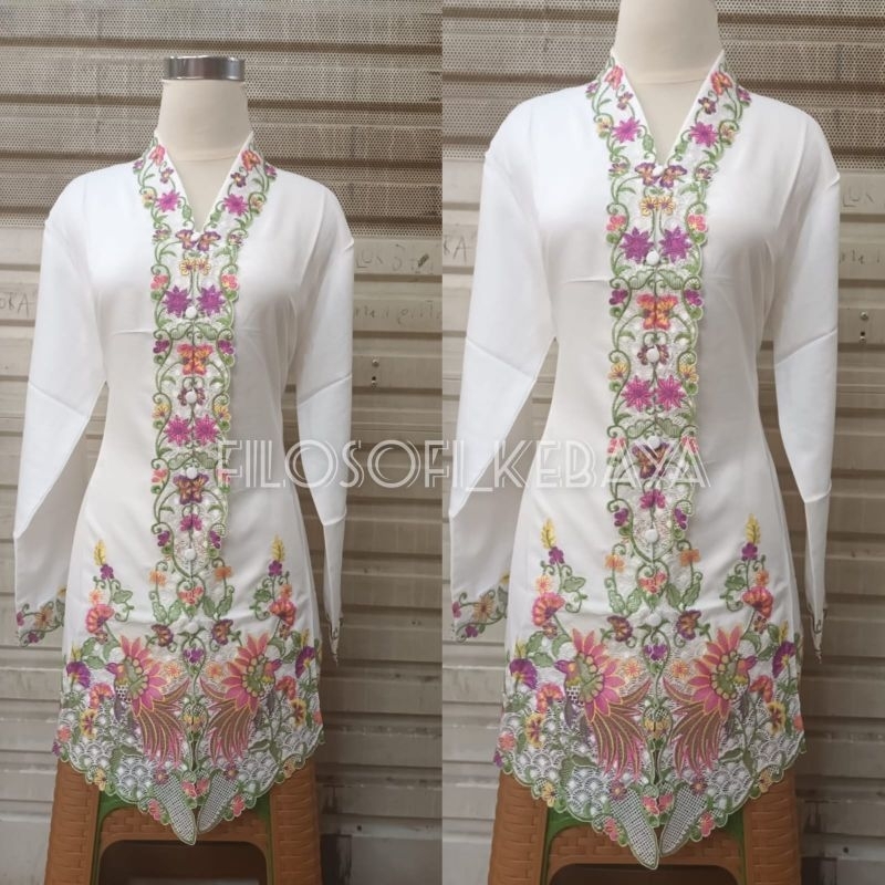 KATUN Jumbo ~ BIRD MOTIF EMBROIDERED COTTON ENCIM KEBAYA TOP // BETAWI ...