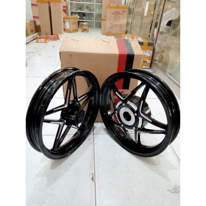 Vario racing Rims 110 /125/150/160 cbs all beat/scopy/Genio vrossi ...