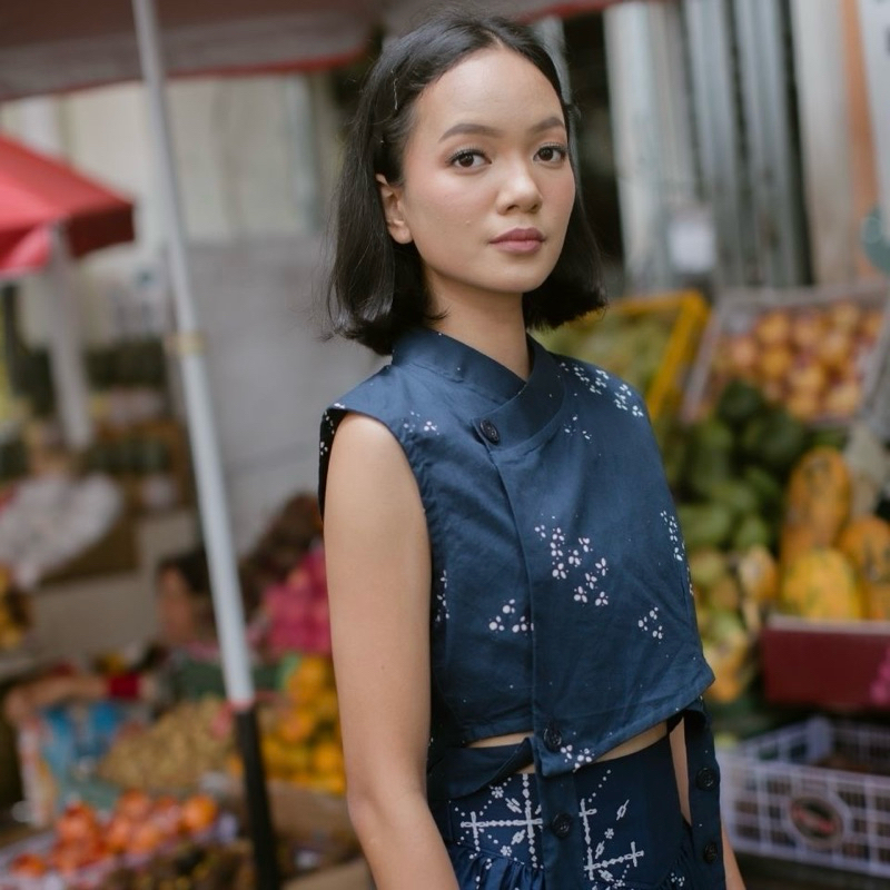 MATA Modern MOTIF BATIK VEST - BATIK VEST As Far As The Eye Can See ...