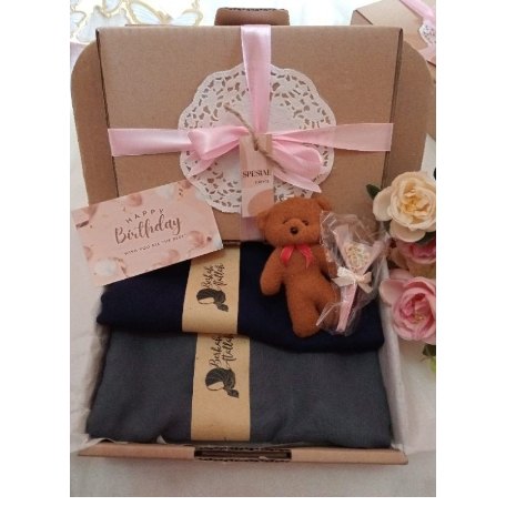 Modern HAMPERS Package!! Hijab Hampers, Girl's Birthday Gifts, Mother's ...