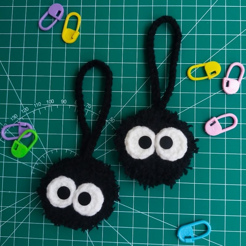 GANTUNGAN Susuwatari soot sprites keychain | Susuwatari Keychain ...