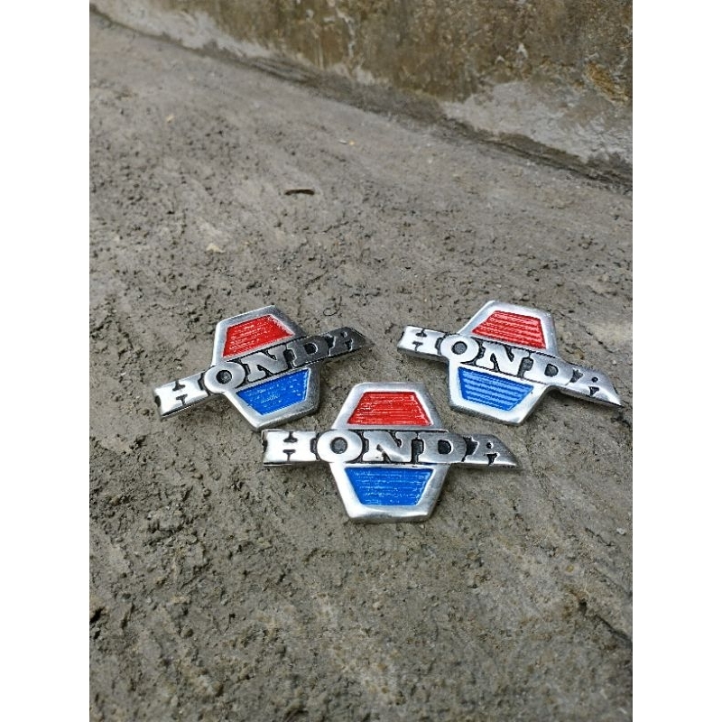 Honda C70 wing logo emblem C70 deck emblem | Shopee Malaysia