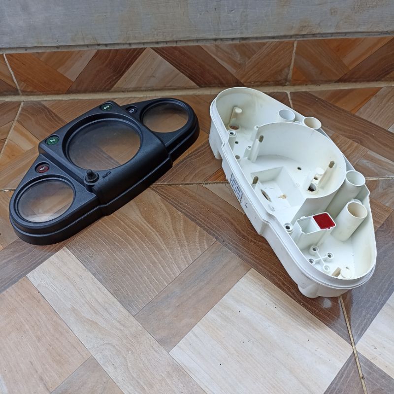 Top cover of reinforcement speedo in Kawasaki ninja 250 R ninja 4 ...