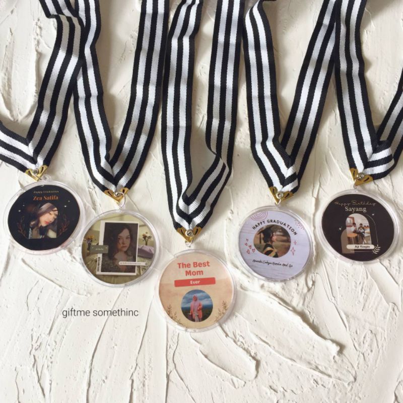 Custom Photo Medals - Acrylic Medals / Graduation Medals ...