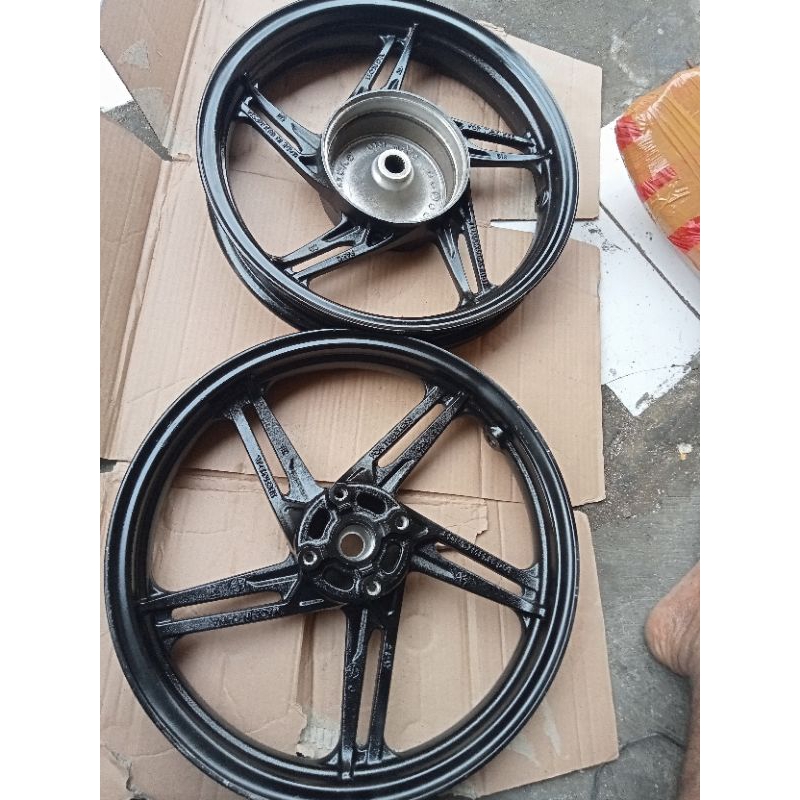 Original Honda Beat new PNP Beat strit front and rear rims | Shopee ...