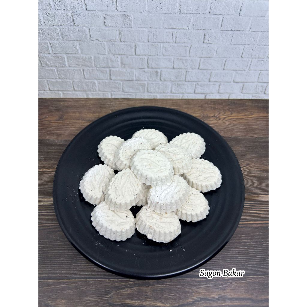 250 GRAM BURNING SAGON SAGU BURNING SAGON CAKE SAGU BANGKIT SNACKY ...