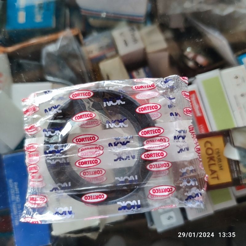 Front Axle Crucket seal sil seal colt diesel t200 t210 4dr5 ceketer ...