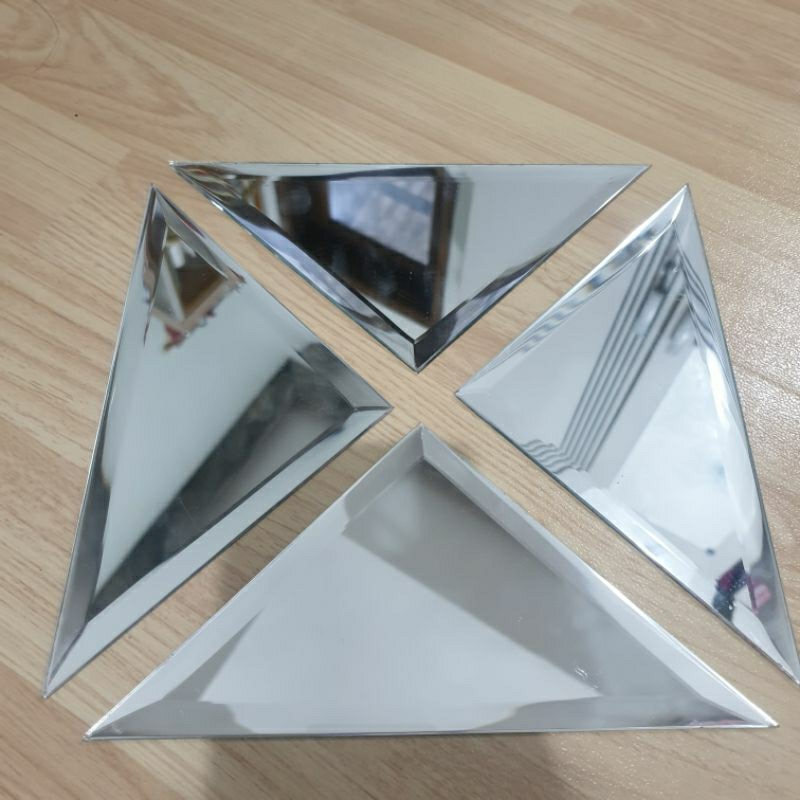 Triangle Mirror 15x15x21 | Shopee Malaysia