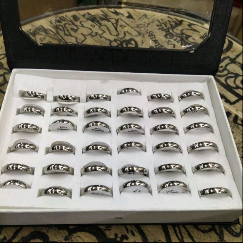 PUTIH Premium 4ml White Plain Oval Titanium Ring / / contains 36 pcs (1 ...