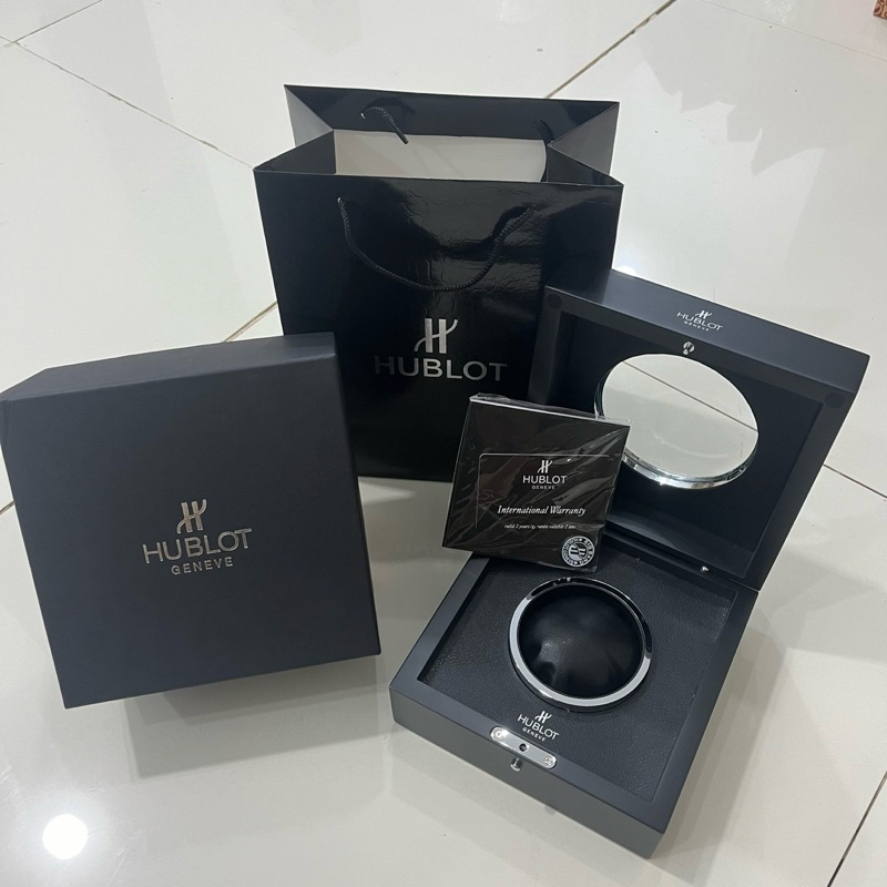 ORIGINAL HUBLOT CLOCK BOX FULL SET LARGE COMPLETE BOOK + PAPPER BAG ...