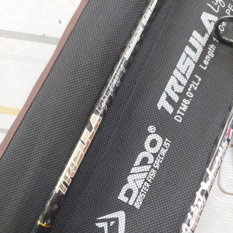 Triula Midnight/Daido Triula Trident double jigging rod./trisula ...