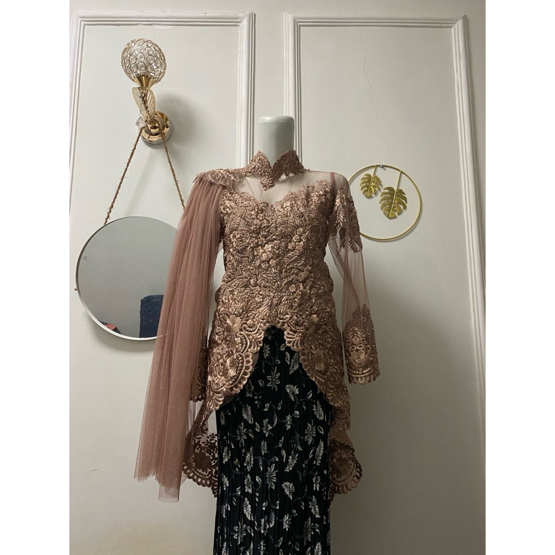 Women's shoulder wing kebaya/maudy kebaya/engagement kebaya/modern ...