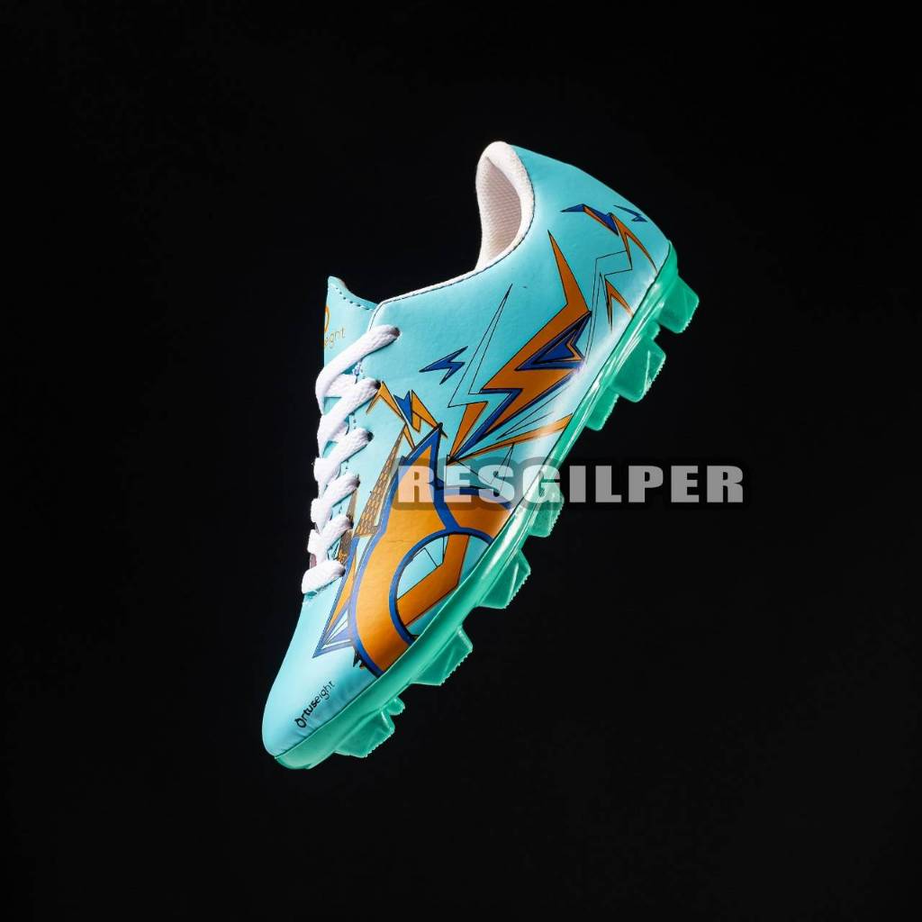 Ortuseight Catalyst Thunderclap I Football Boots for Adults and ...