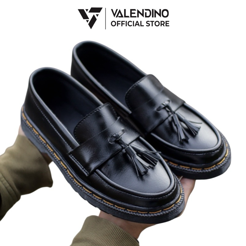 HITAM Valendino Docmart Loafers Shoes Slip On Loafers Men's Ribbon ...
