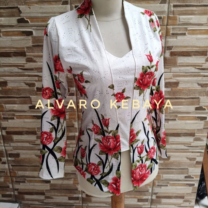 MERAH Old school modern floral kebaya ready to send vintage floral red ...