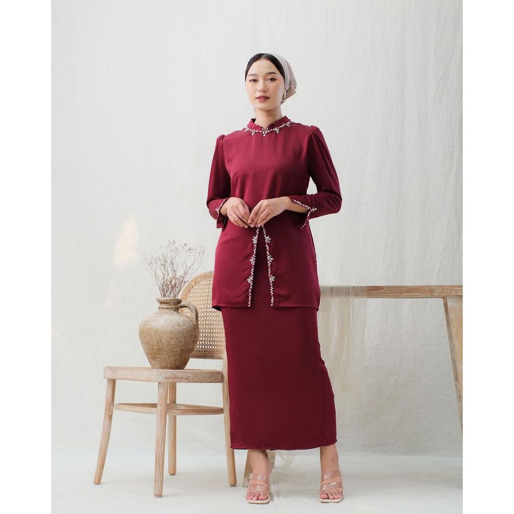 - Eliza Kurung Melayu Maroon Latest Product with a simple and elegant ...