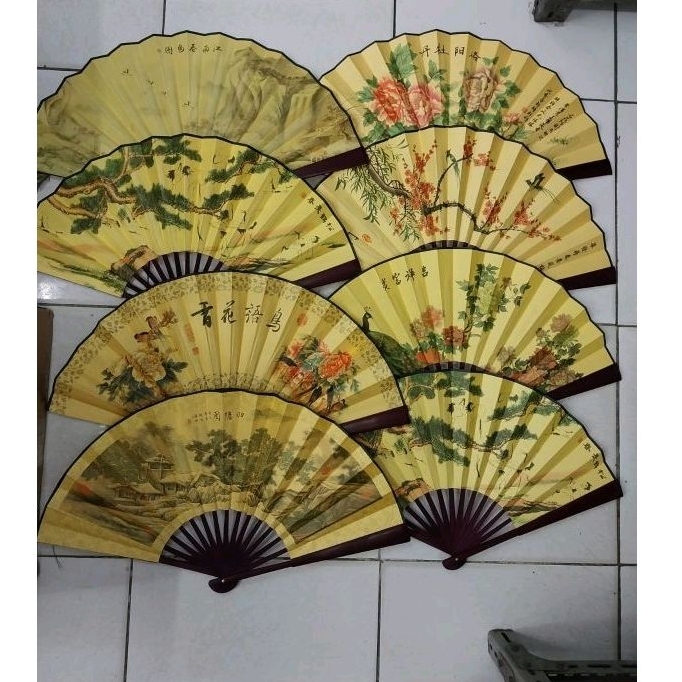 Chinese fan Chinese folding fan Souvenir Hand fan small fan | Shopee ...
