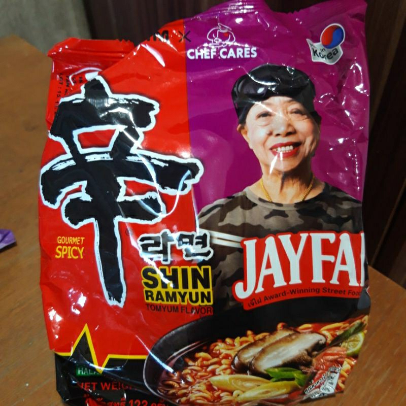 Jayfai x Nongshim Shin Ramyun Jay Fai Instant Noodle Lisa Tom Yum ...