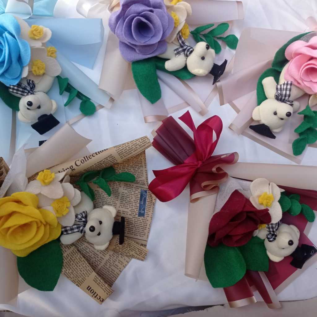 MINI GRADUATION BUCKET WITH FLANNEL FLOWERS / FLANNEL GRADUATION DOLL ...