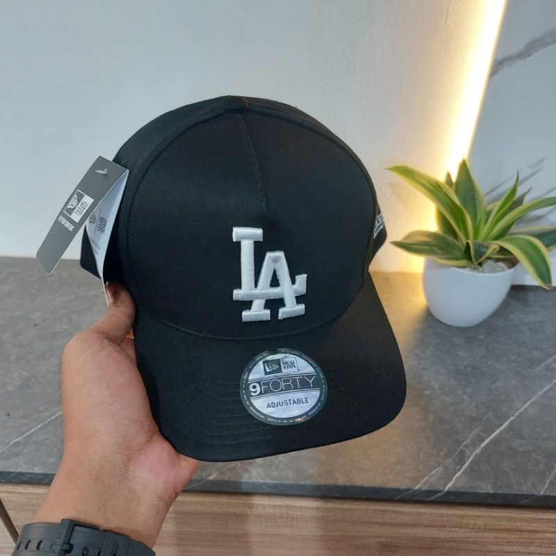 HITAM PUTIH 9forty LA baseball cap/caps - black with white logo - with ...