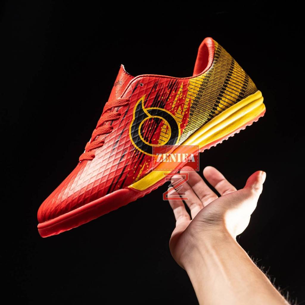 Ortus CATALYST LEGION V2 UNITY Futsal Shoes In Ortuseight Men Latest ...