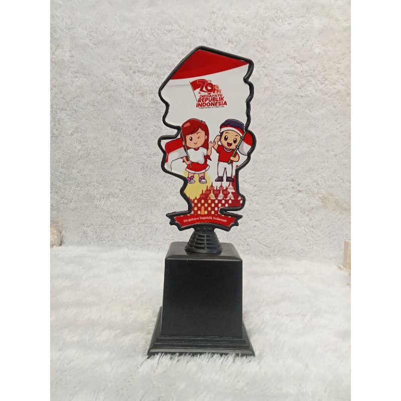 Independence Figure trophy trophy | Shopee Malaysia