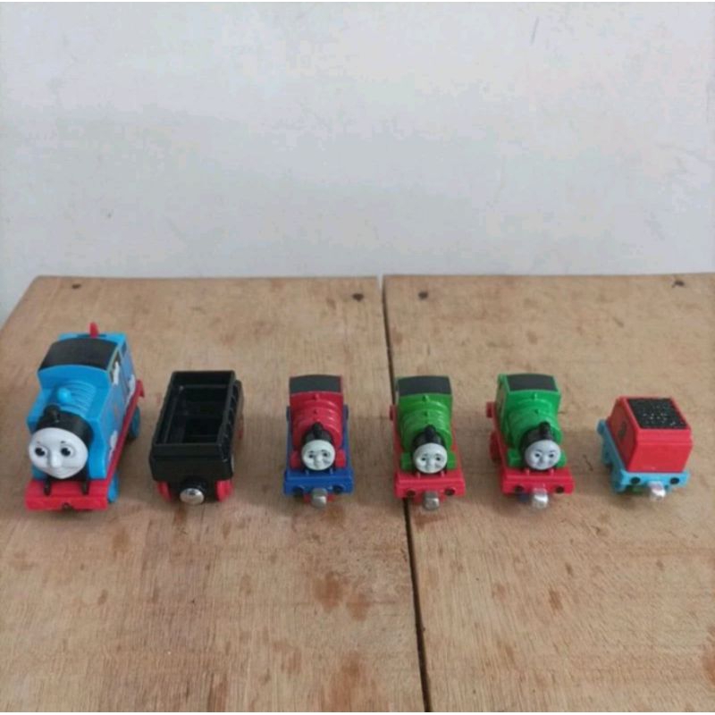 Thomas and Friends magnet Train | Shopee Malaysia