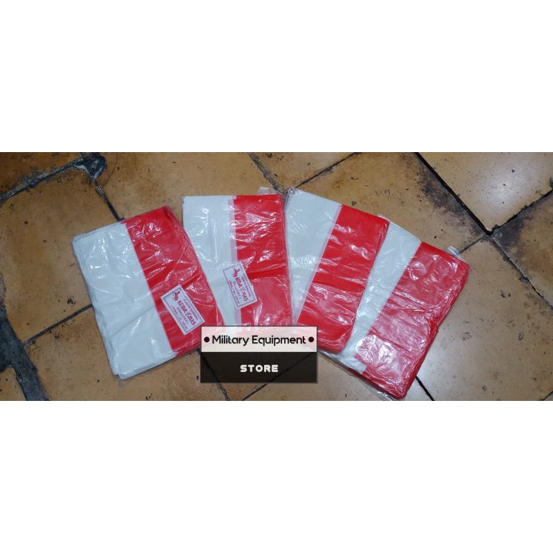 MERAH Red and white plastic flags - red and white pennants (5 pack/10 ...