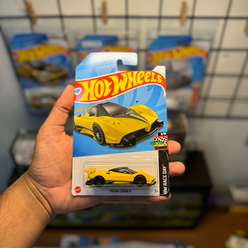 Hotwheels Pagani Zonda R yellow | Regular Basic Hotwheels 2024 | Shopee ...
