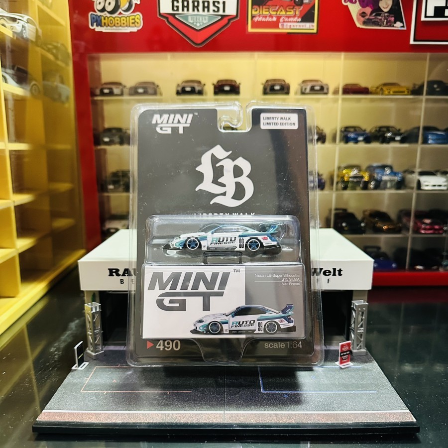 Mini GT 490lb Silhouette Nissan Silvia S15 Auto Finesse LBWK Japan ...