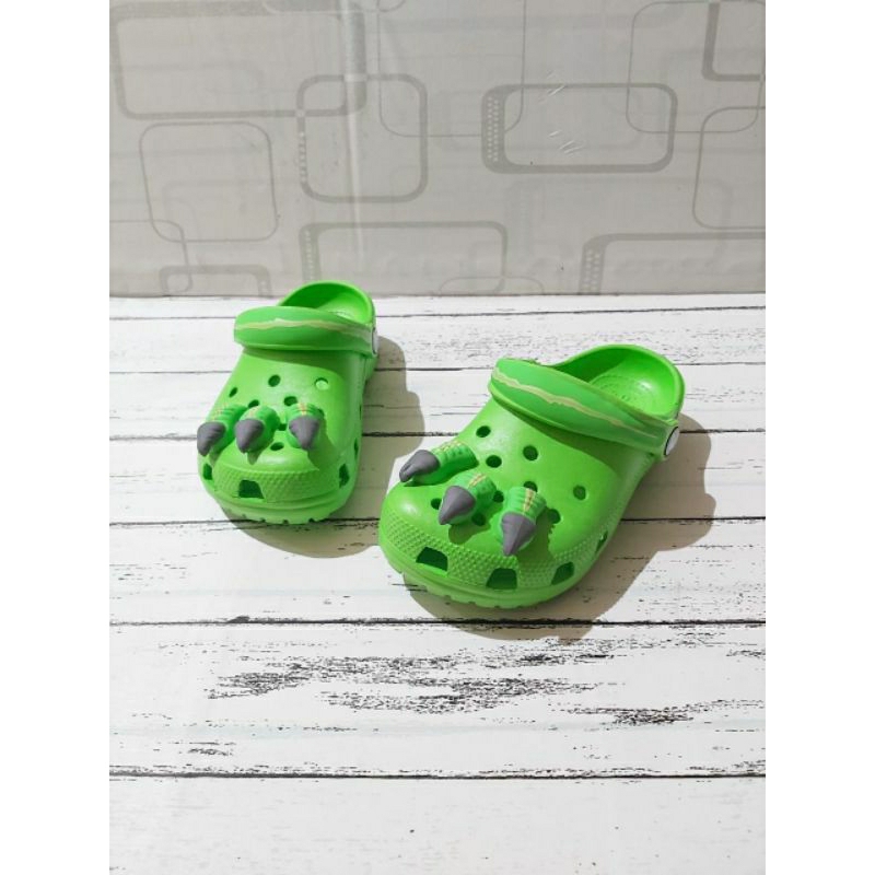 Crocs CLASSIC I AM DINOSAUR WITH CLAWS CLOG KIDS and JUNIOR/CROCS DINO ...