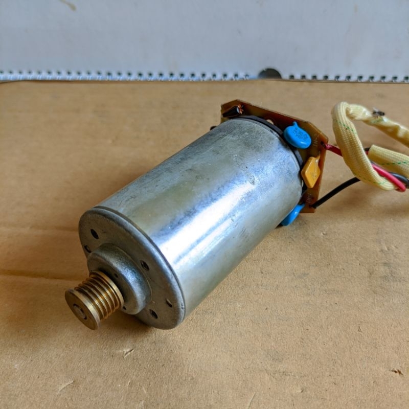 Dynamo DC MODO MOTOR 220VDC 3700RPM GENERATOR MOTOR MODEL KTK3432D240 ...