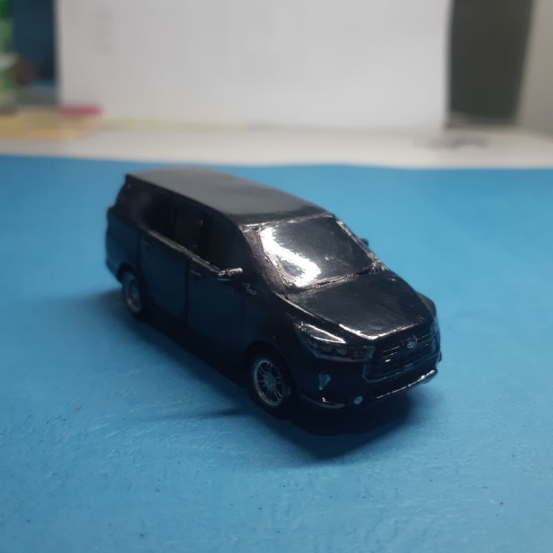 Diecast Miniature toyota kijang innova reborn venturer facelift 64th ...