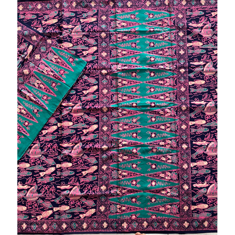 Jambi batik cloth & shawl/tengkuluk set (salrolangun motif) | Shopee ...